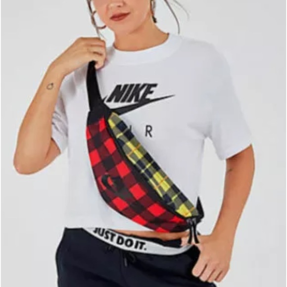 Nike | Bags | Nike Heritage Bum Bag Fanny Pack W Adjustable Strap ...